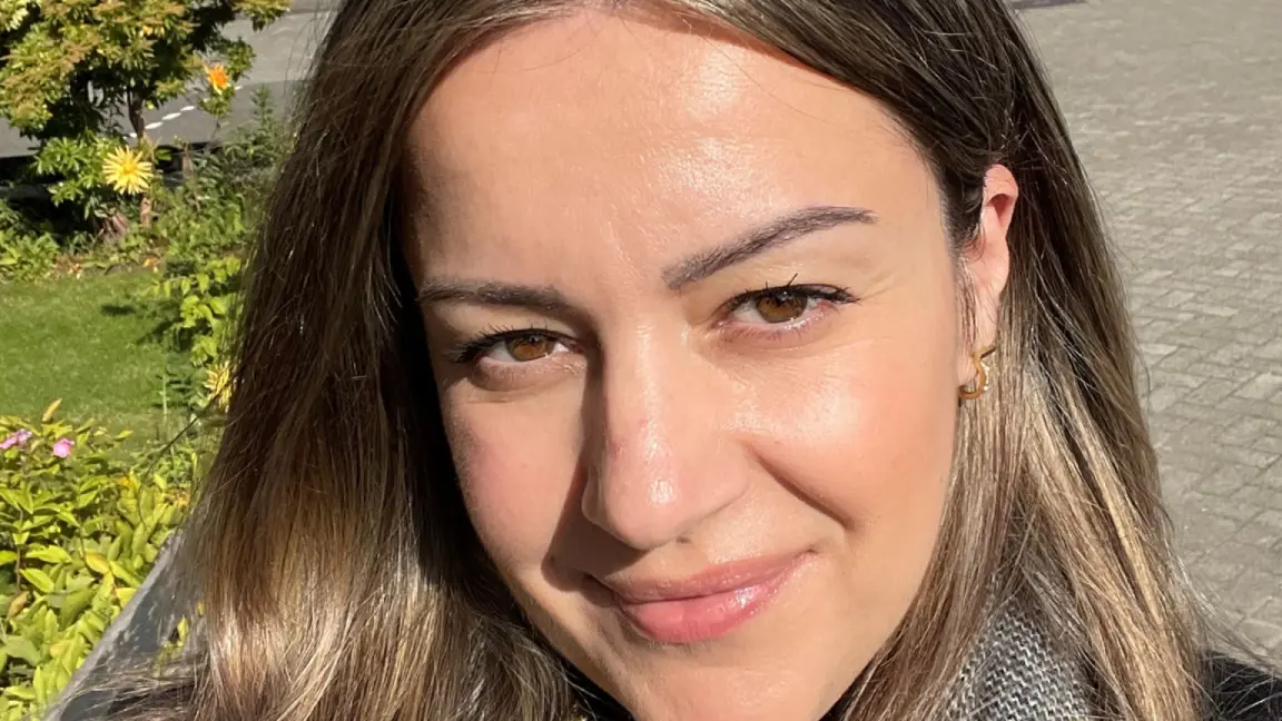 De carrière van jurist Sanela: van stage tot Senior Legal Consultant ...